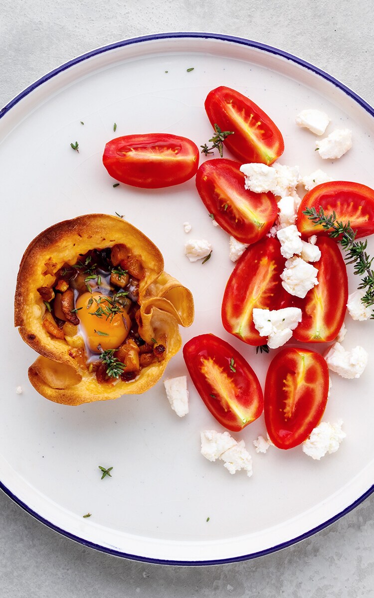 Vegetable Amulet Pastry & Tomato Salad