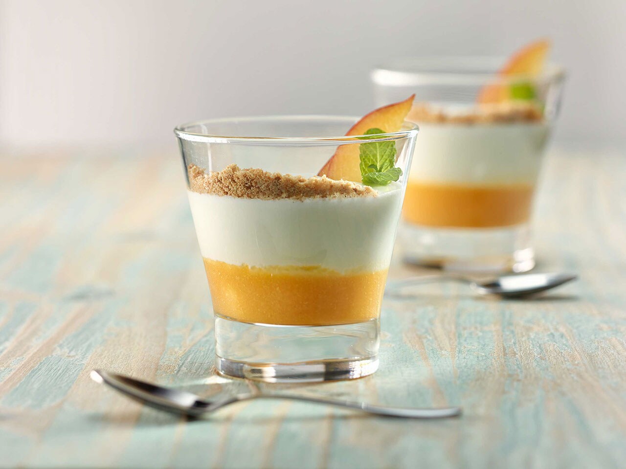 Cuajada con mango y orejones | Eat Like A Pro con Berasategui